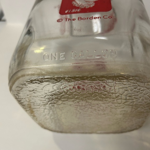 Accents | Vintage Borden 1 Gallon Glass Milk Bottle Elsie Cow Red Label Wire Metal Handle | Poshmark
